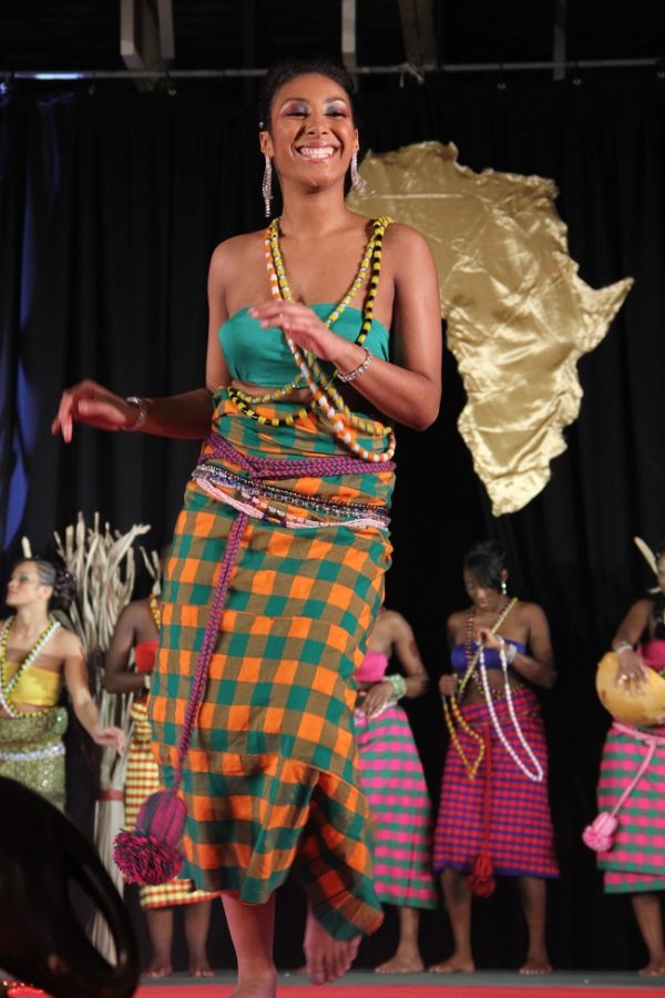 6 sparkling African women in manjak loincloths – Afroculture.net