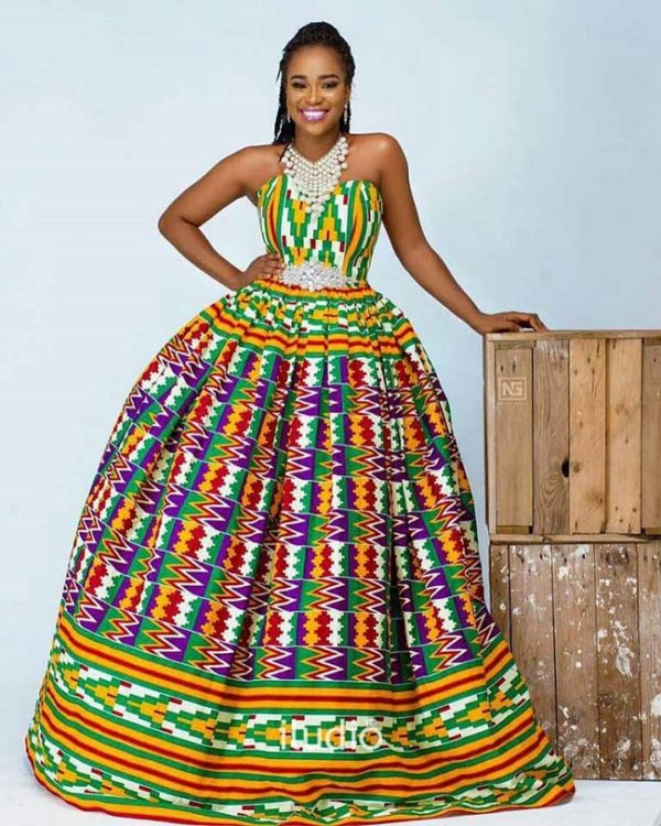 12 elegant Ghanaian women in kente dress – Afroculture.net